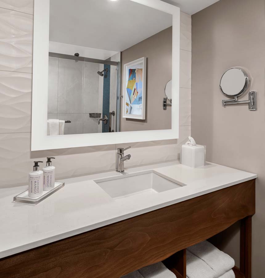 ADA Accessible Rooms | San Diego Mission Bay Resort